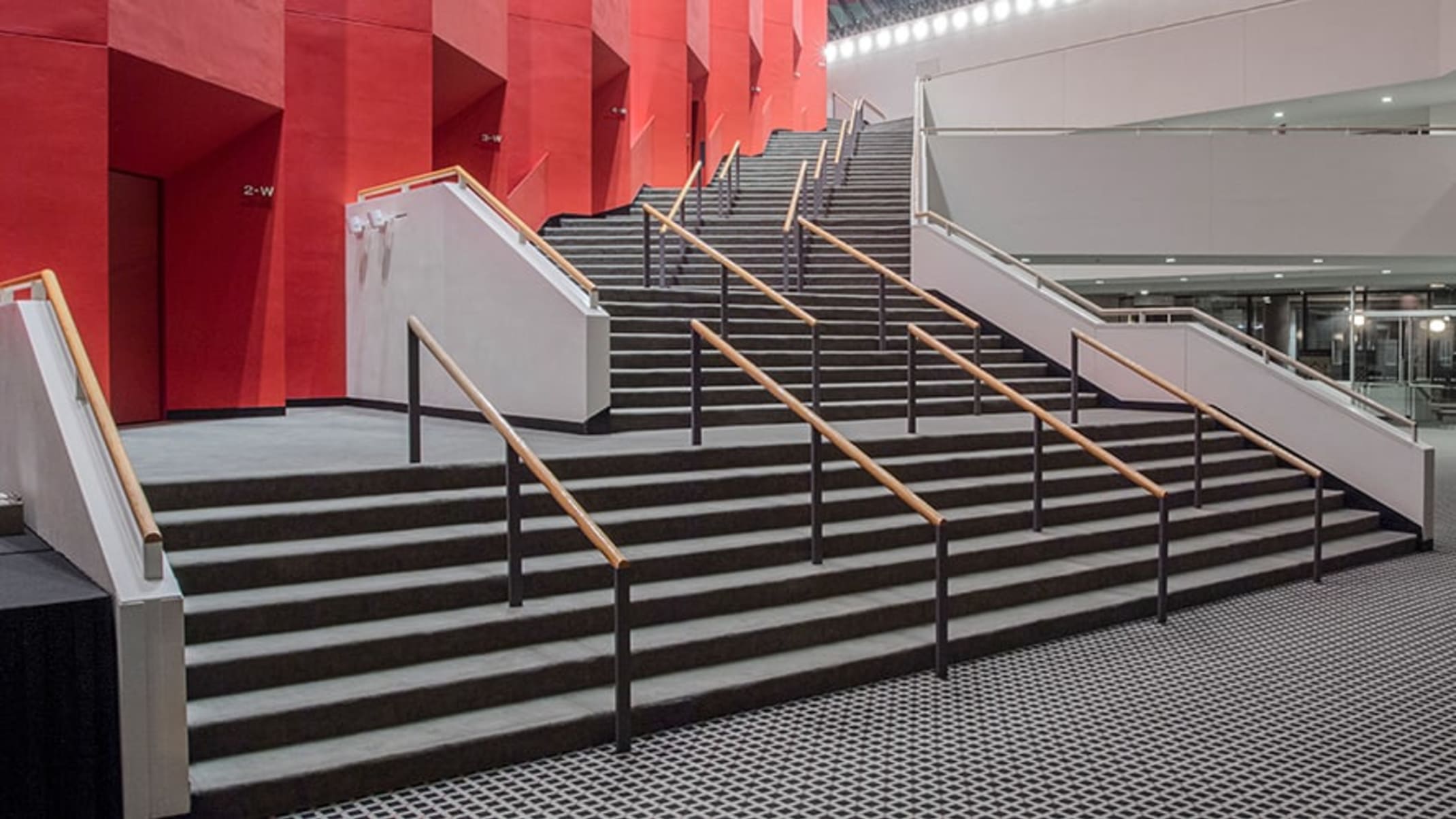 Des Moines Civic Center - Des Moines Performing Arts