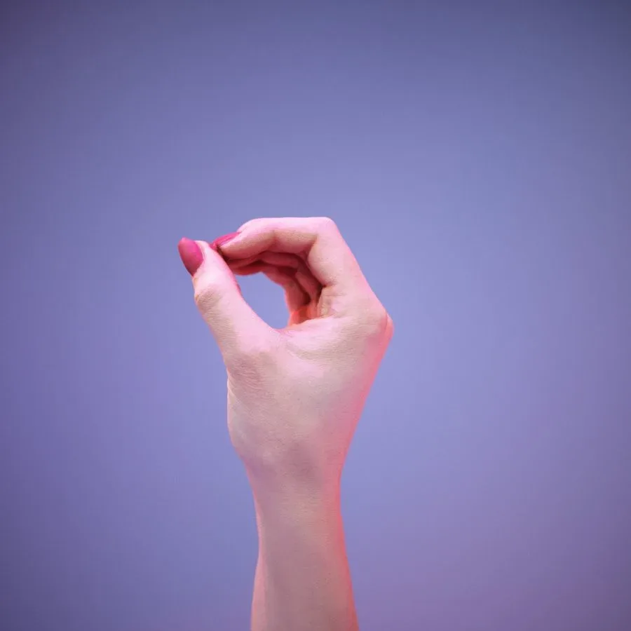 36 Highly Detailed 3D Scanned Women's - FlippedNormals