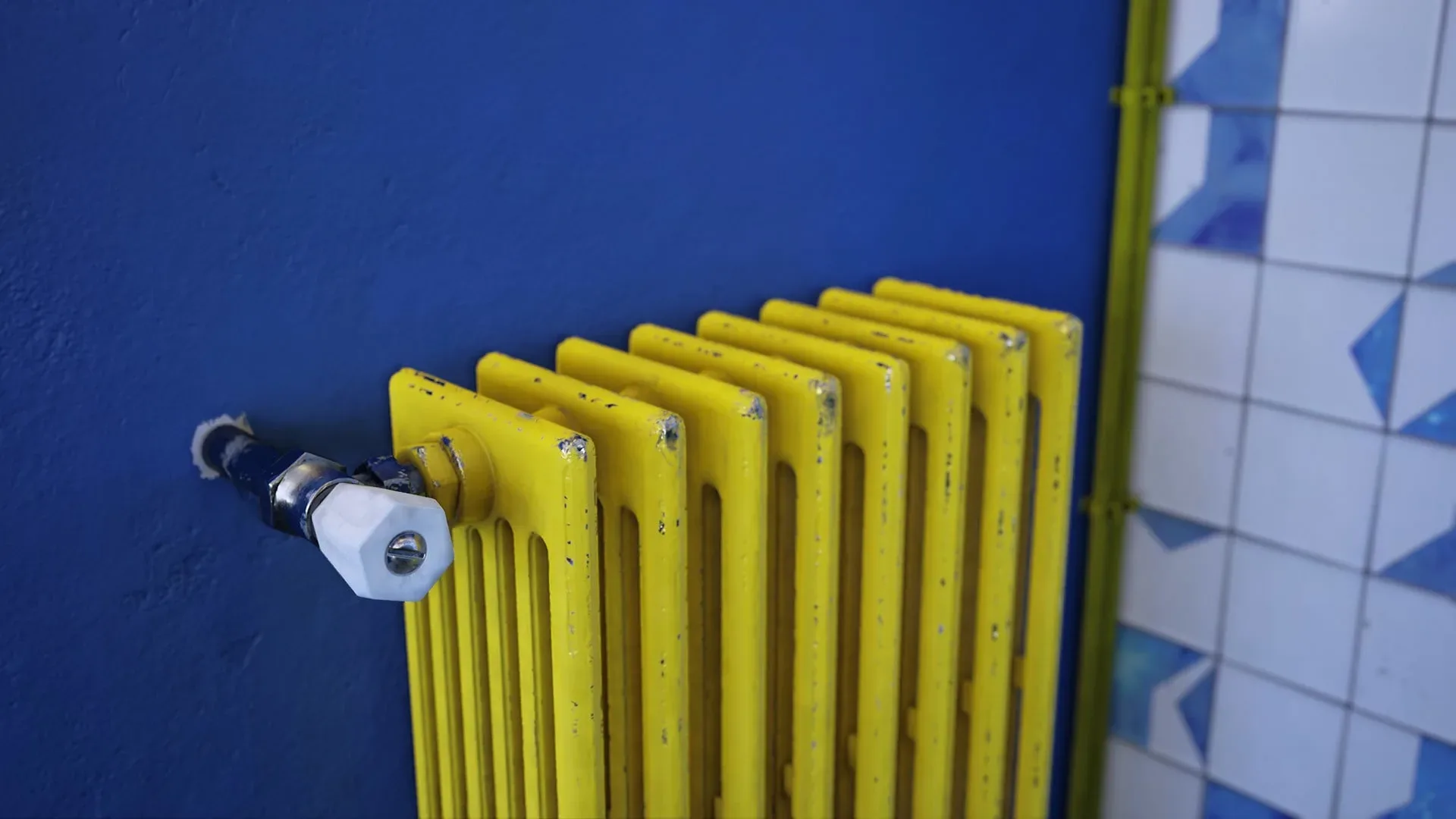 Bistro Restaurant Scene - Asset - FlippedNormals