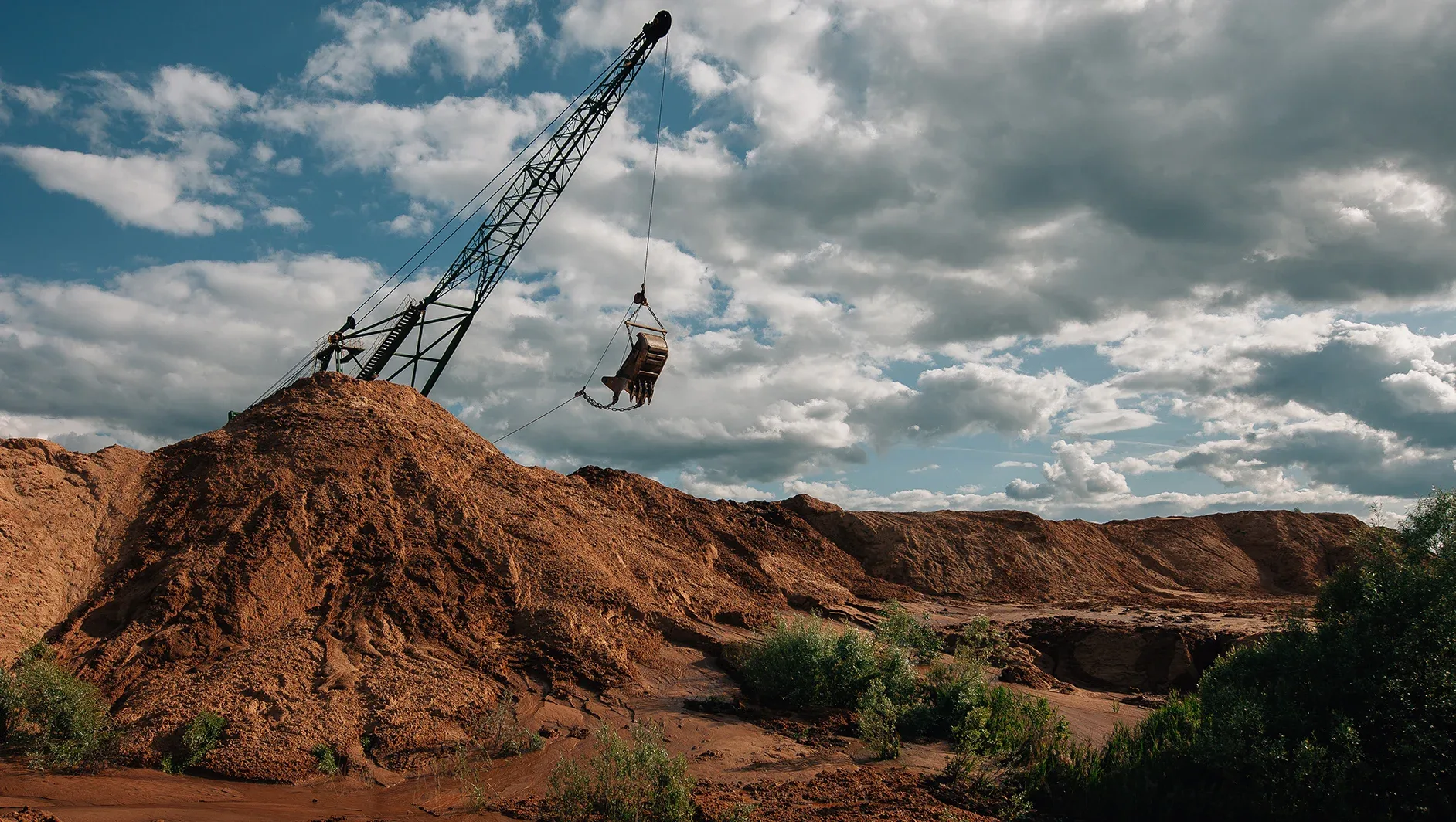 800+ Giant Machines Reference Pictures - FlippedNormals