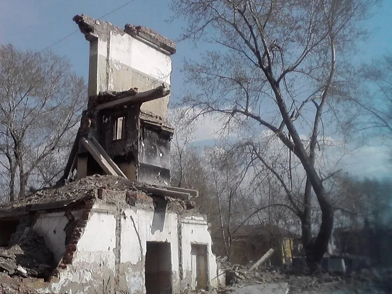 Ruined Buildings & Abandoned Environment - FlippedNormals