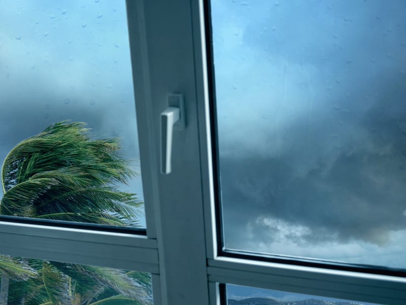 Common Glass Repair: Frame Gaps - Bravo Glazing - Sydney Glass Repair ...