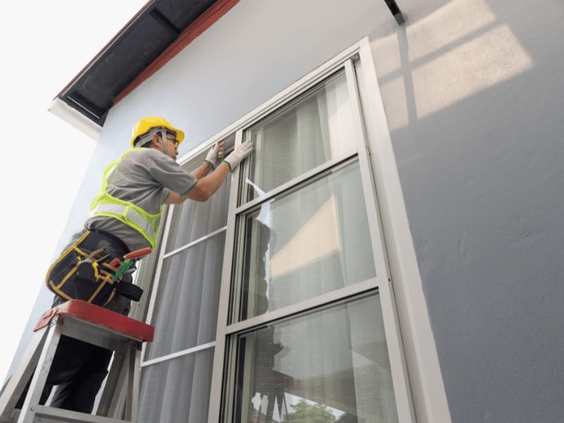 Common Glass Repair: Loose Glazing Putty - Bravo Glazing - Sydney Glass ...