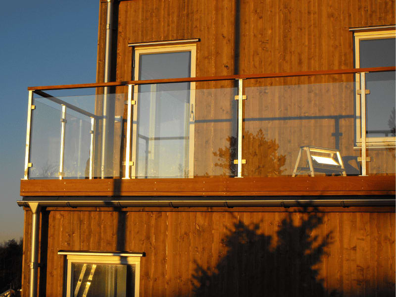 Door Glass Repair & Replacement. 24 Hours - Bravo Glazing