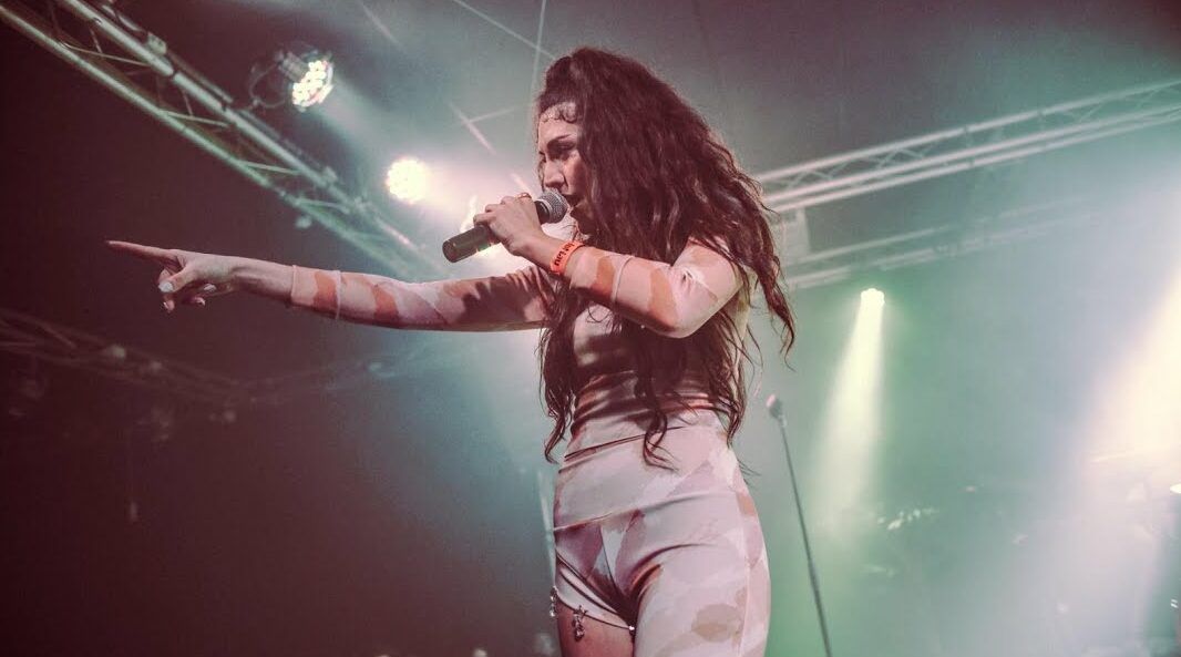 Fundación Mediterráneo | Queralt Lahoz - Todo se puso Azul