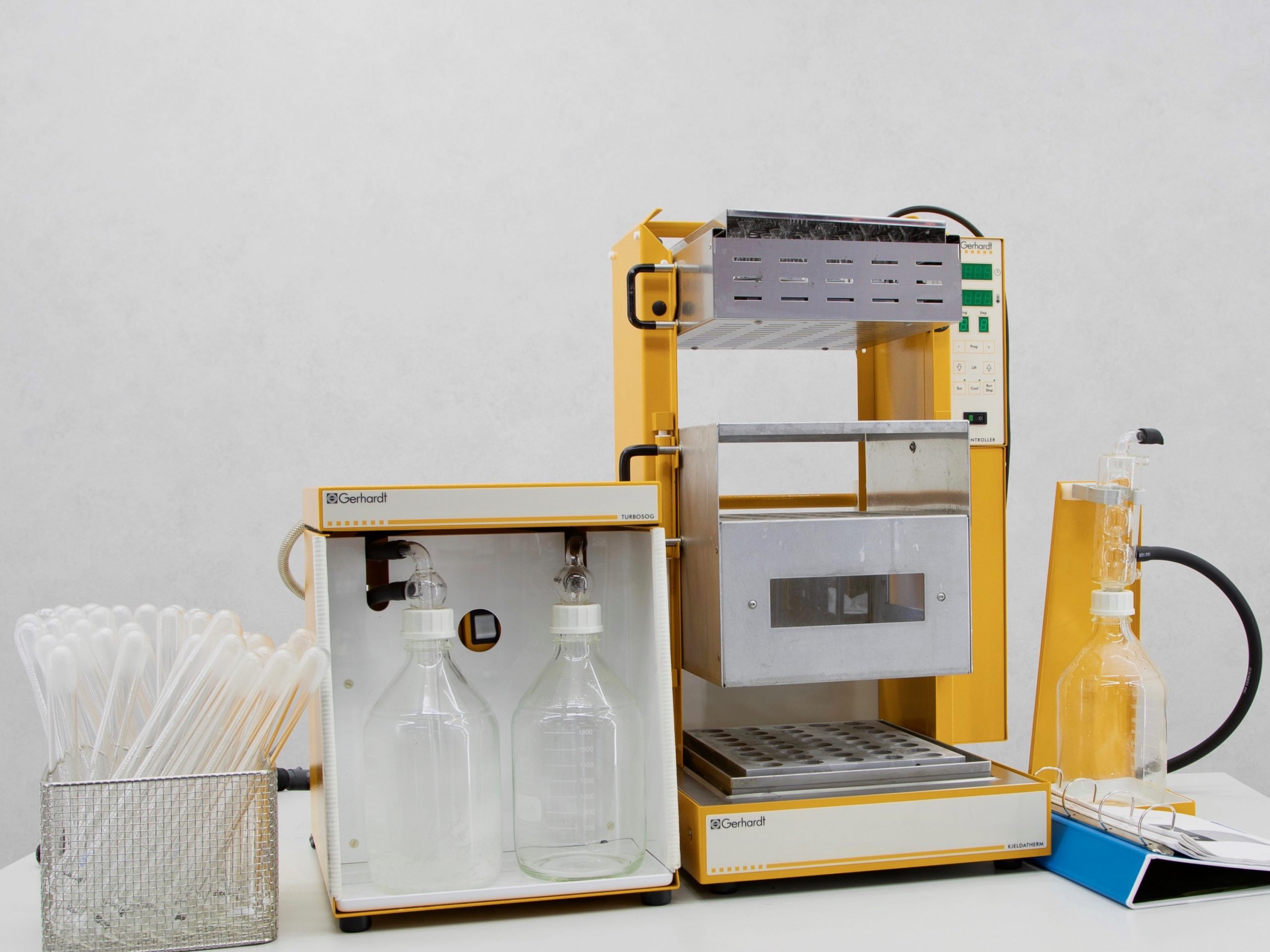 Laboratory Equipment - Products & Solutions | Acme Engineering