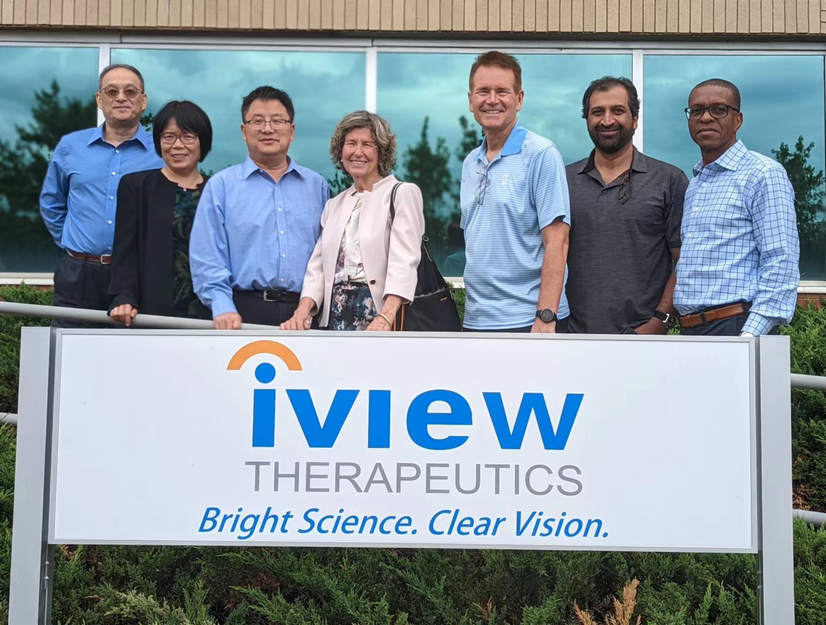 iView Therapeutics |Becoming a Leader in Ophthalmic Therapeutics|
