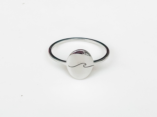 Oval Signet Ring - Wave - Tora Grace