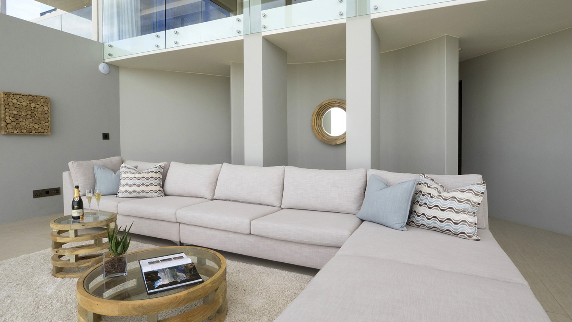 Oceans Guest House Interior | Eddie Da Silva Architects & Bespoke Design