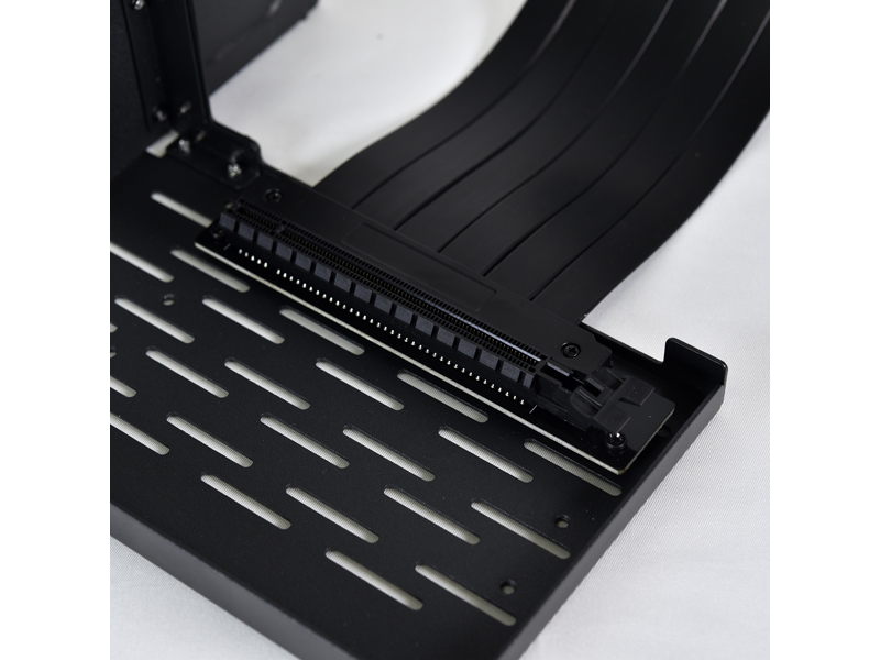 Lian-Li Black PCIe Gen 4.0 Vertical GPU Mount Riser Kit for O11 Dynamic ...