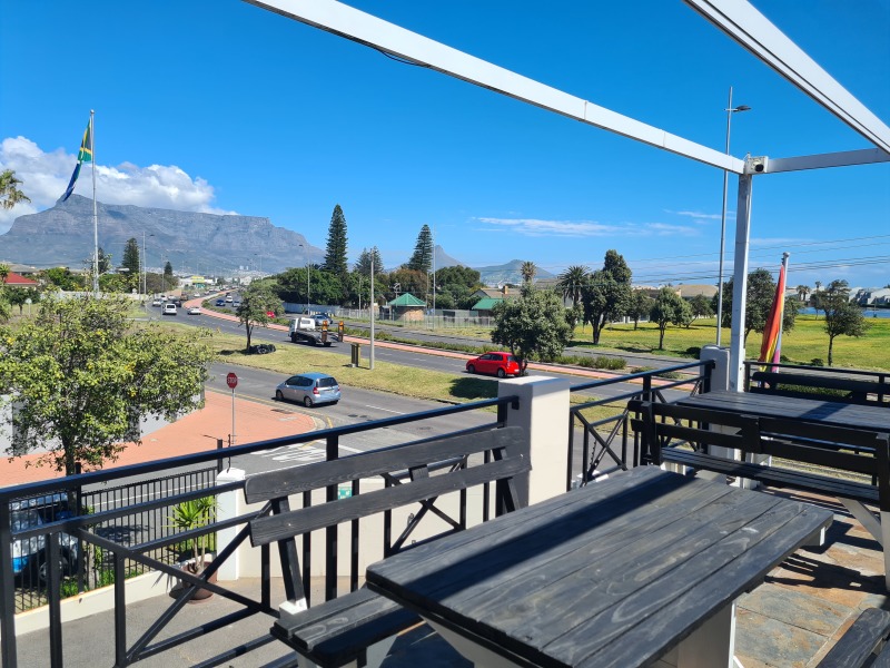 Woodbridge Lodge - Swop and Stay