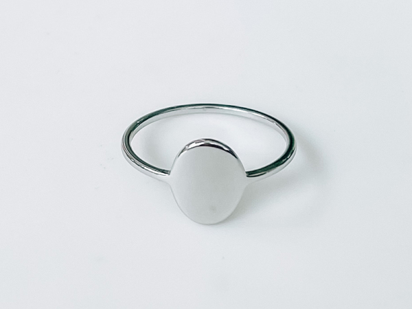 Tora Grace | Oval Signet Ring Products