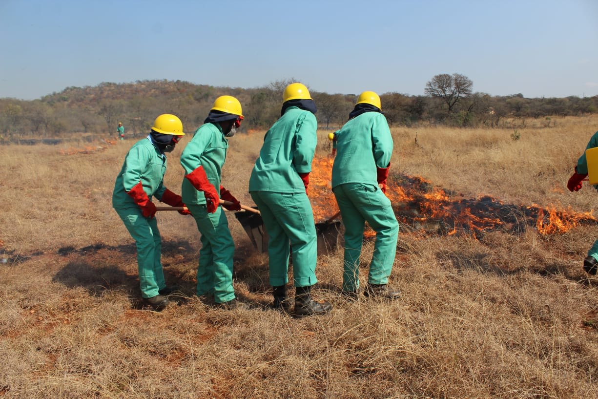 FIRE SEASON AWARENESS: FIRE PREVENTION AND FIGHTING TIPS | Zimbabwe ...