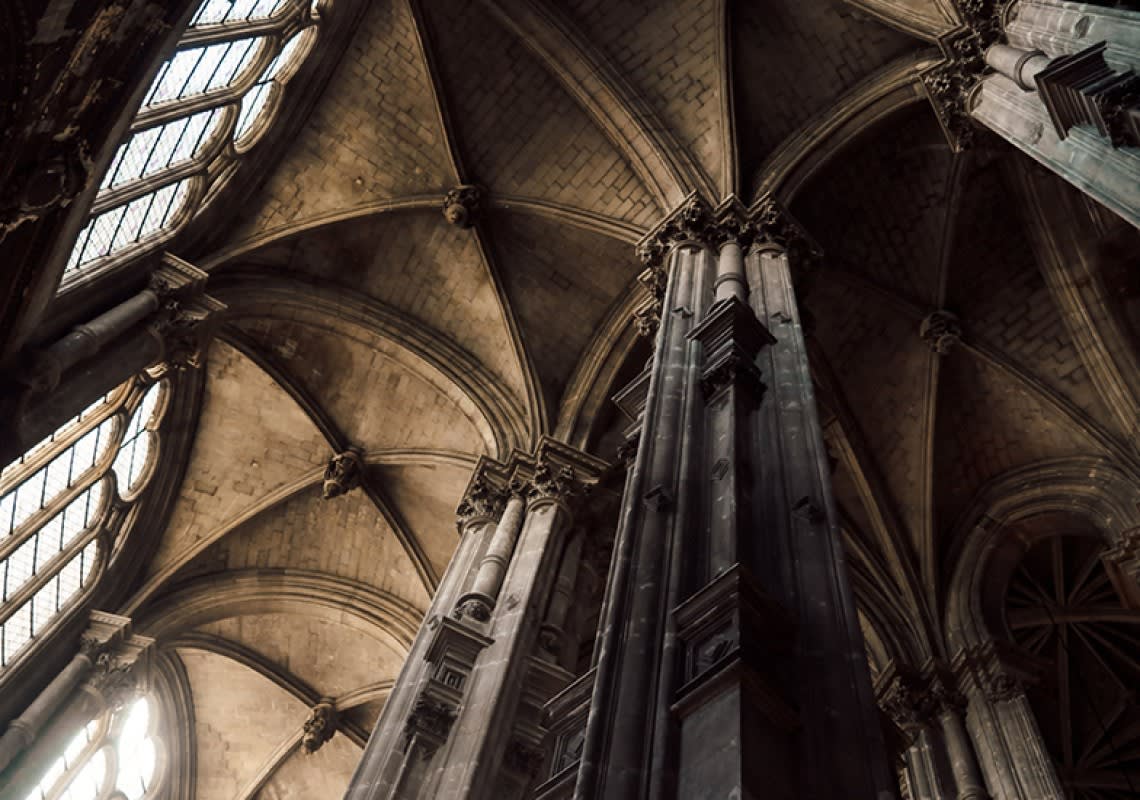 Blog | Identity Of Classic Interior Design - Gothic Style | Algedra