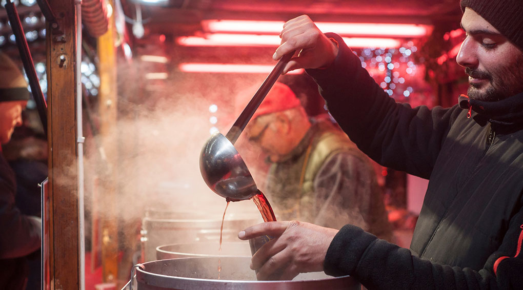 Wolverhampton Christmas Shopping Market set to return