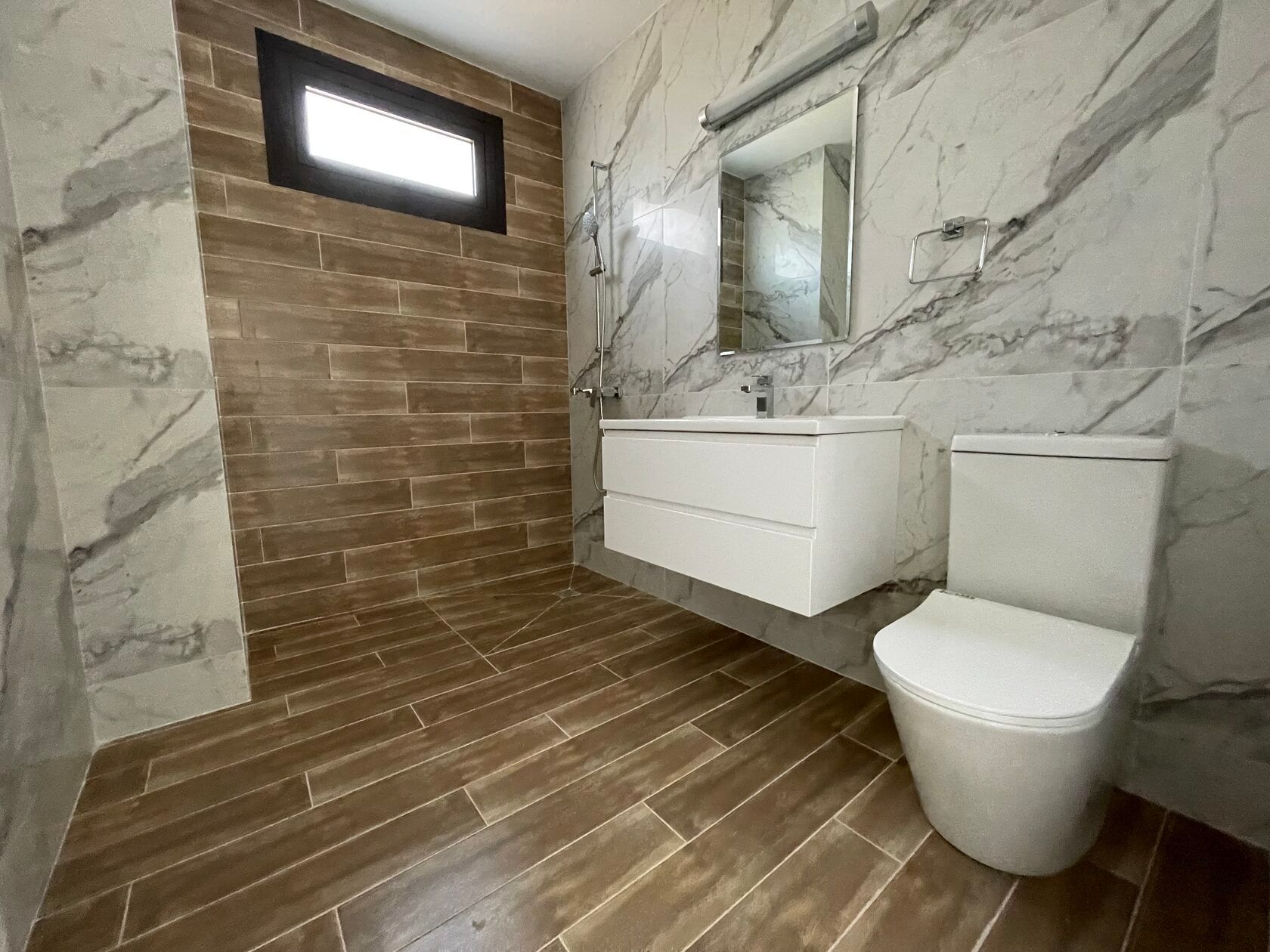 Jamaica in Potamós Yermasoyia, Limassol