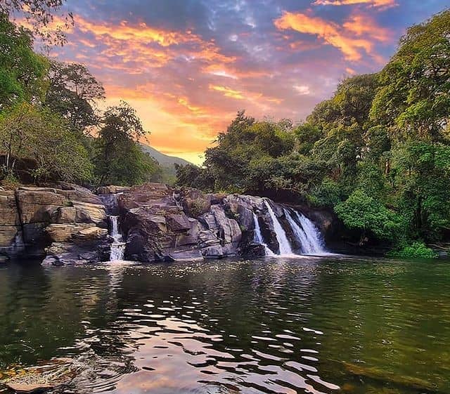 4 Spectacular Waterfalls in Madikeri - FoodnTravel Stories