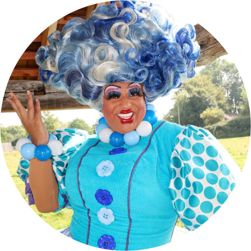 Snow White & the Seven Dwarfs Tickets | 2023 Panto at Aylesbury Theatre ...