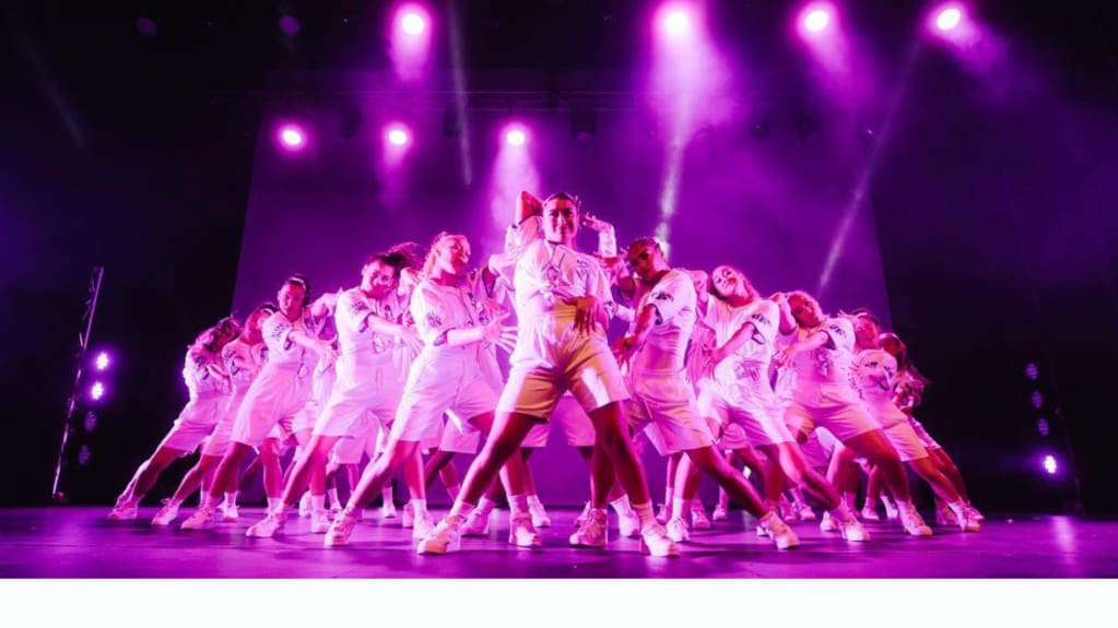 The Royal Family Returns Tickets | Richmond Theatre in Richmond | ATG ...