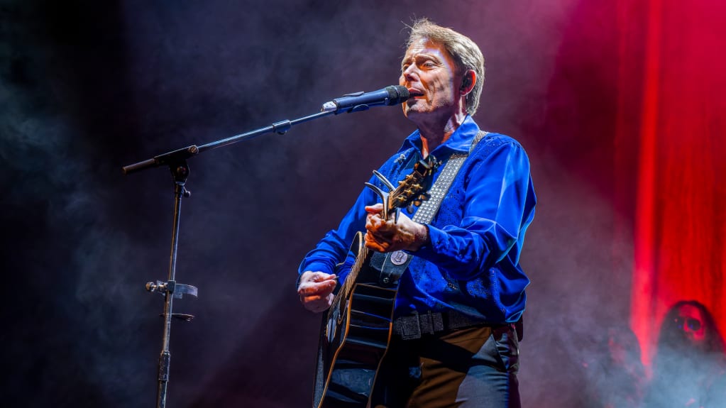 Hello Again – The Neil Diamond Songbook Tickets | Tours & Dates | ATG ...