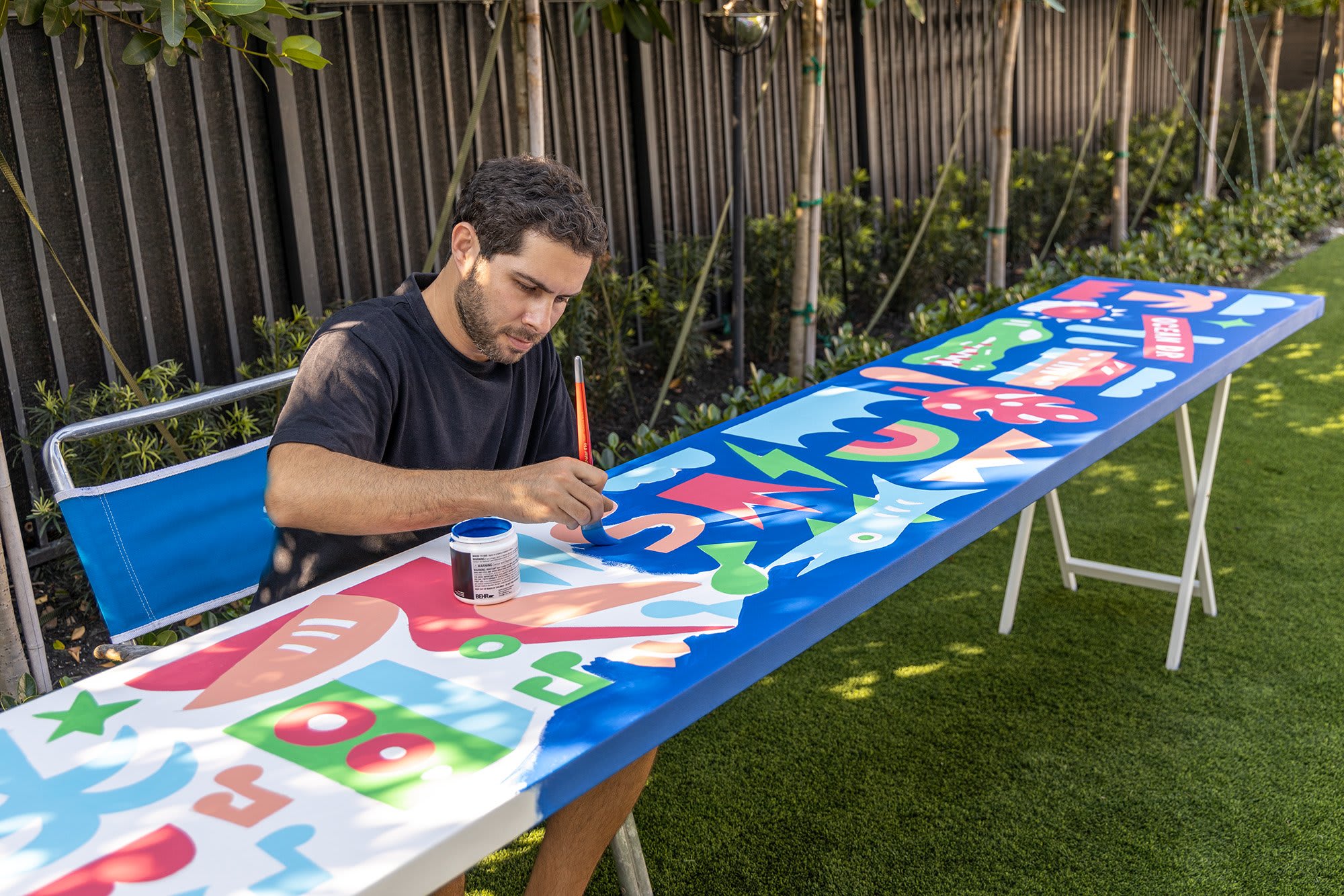 Muros | Raising Canes | Flagship South Beach Location