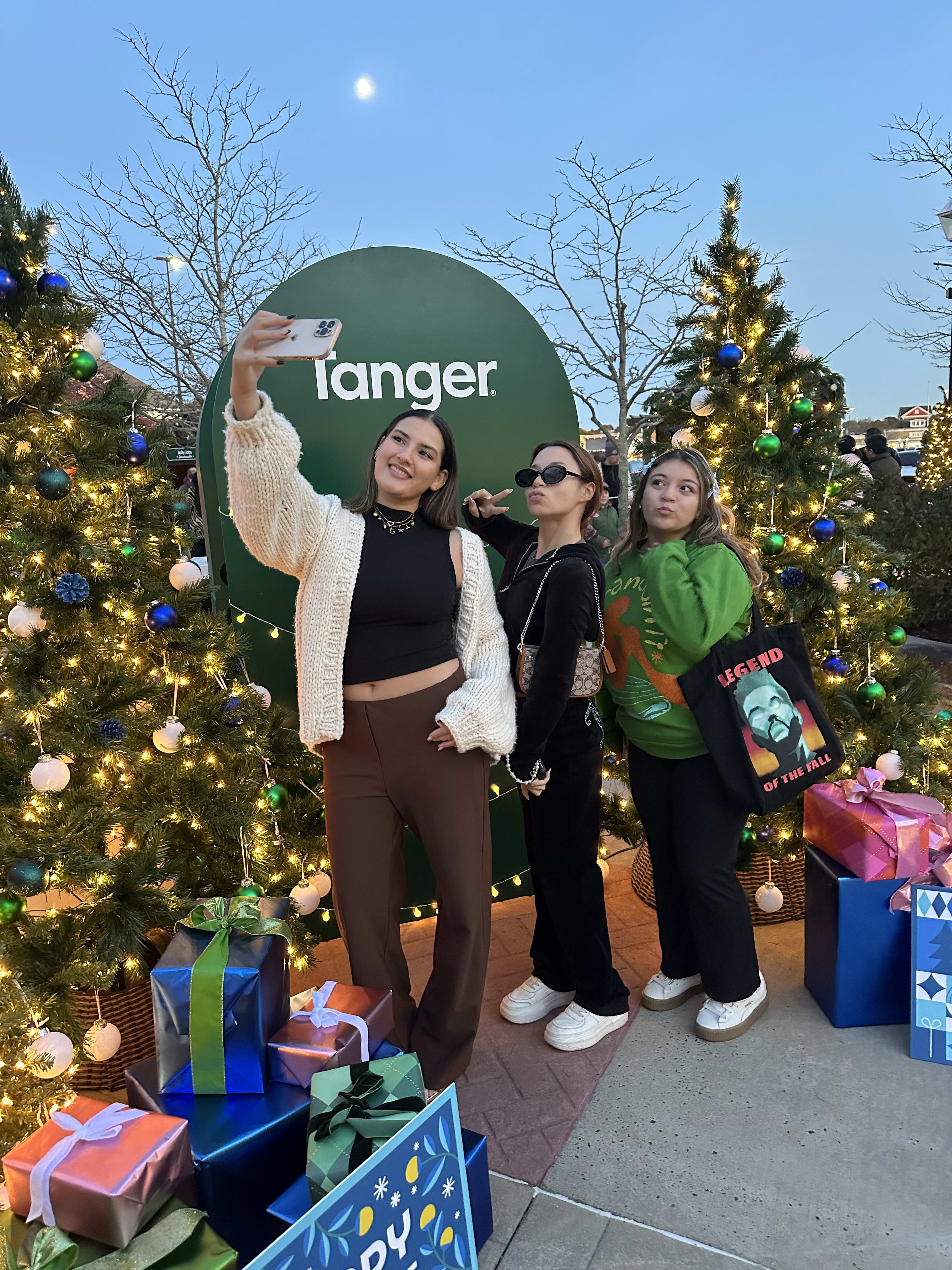 Muros | Tanger | Holiday Market Pop-Up Experience - Muros