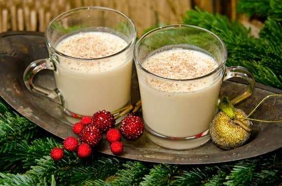 How To Make Ponche De Creme? - Caribbean Soul Food