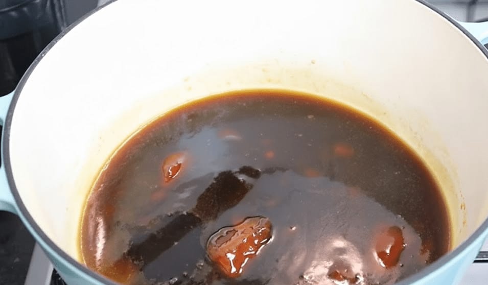 How To Make Jamaican Spice Bun? - Caribbean Soul Food