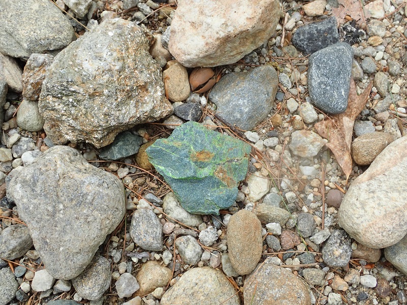 Green Rocks-MA, Metabasalt? | Rock Tumbling Hobby