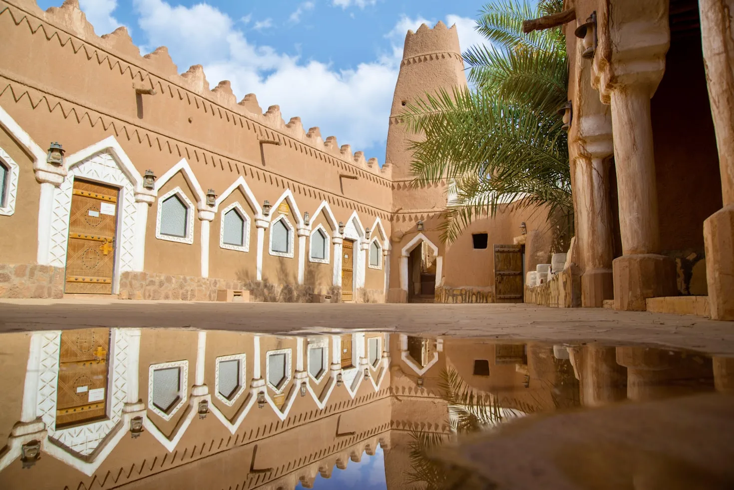 Top 14 Must-Try Foods From Saudi Arabia - FoodMap