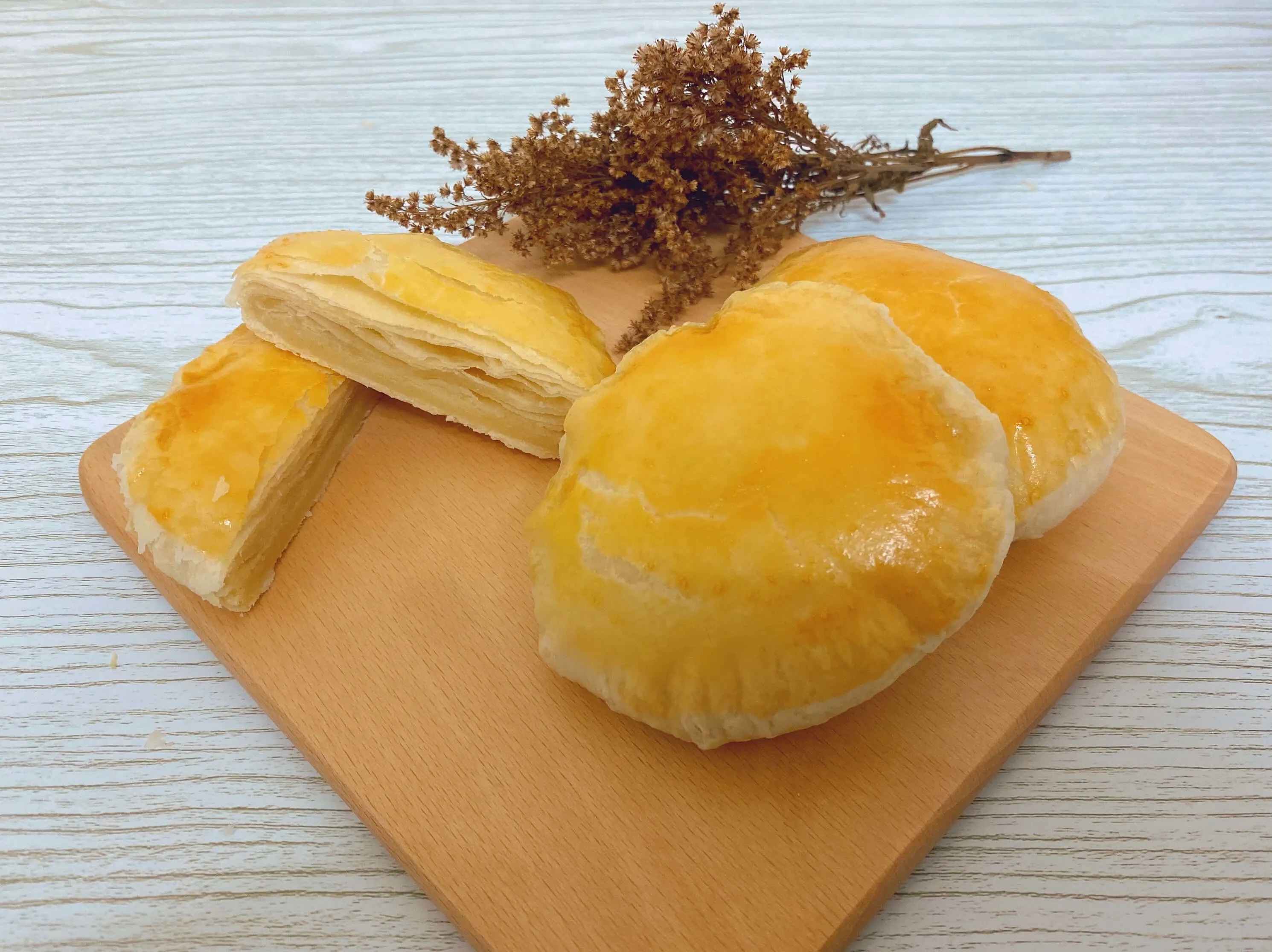 What is Sun Cake (太陽餅)? One of the must-try foods in Taiwan | FoodMap