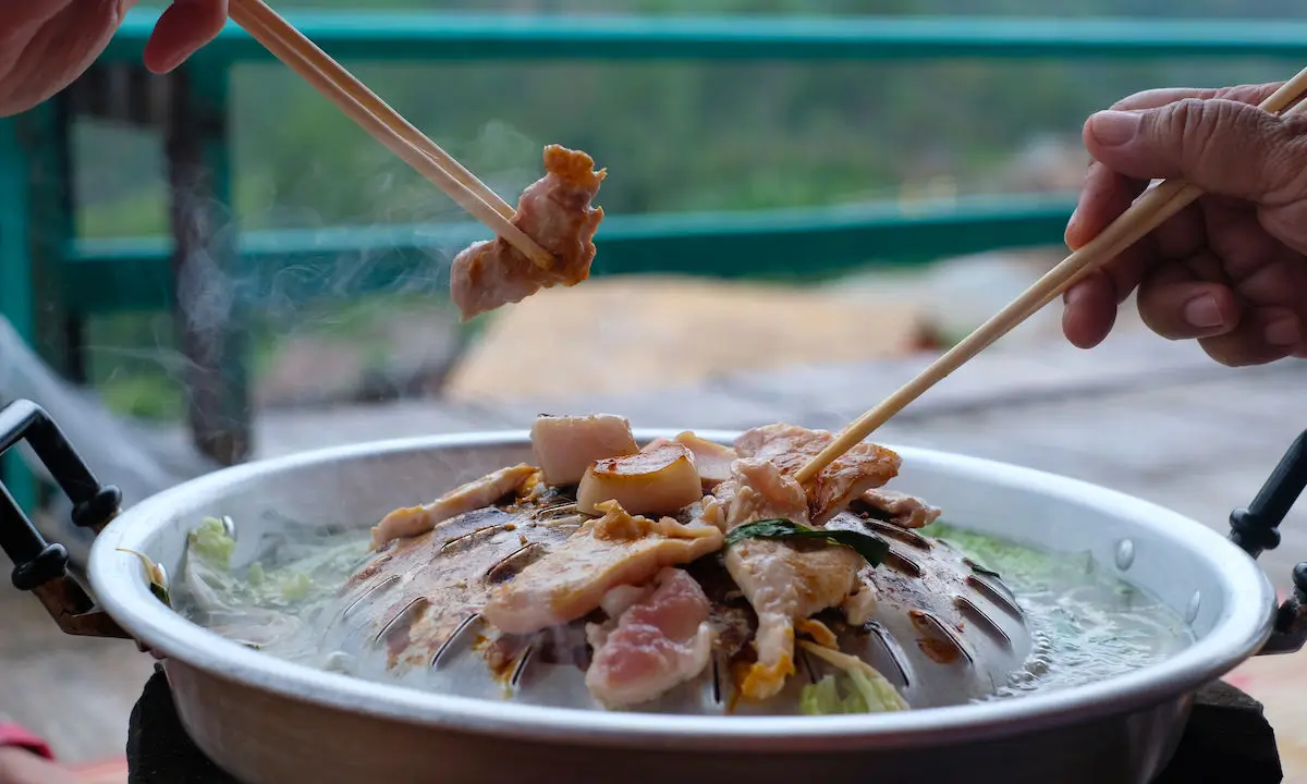 What is Thai BBQ (Mu Kratha)? One of the must-try foods in Thailand ...