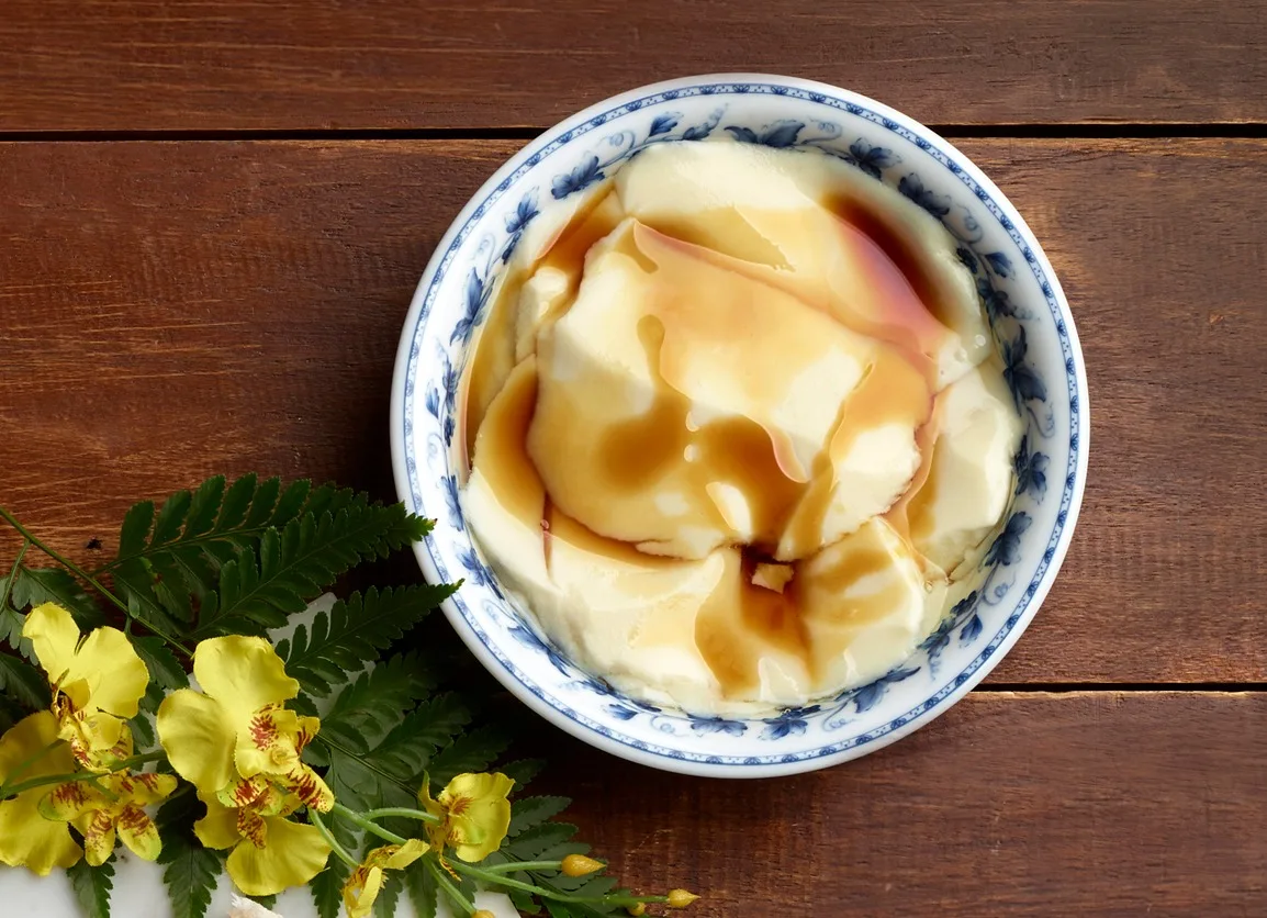 What is Tau Huay? One of the must-try foods in Singapore | FoodMap