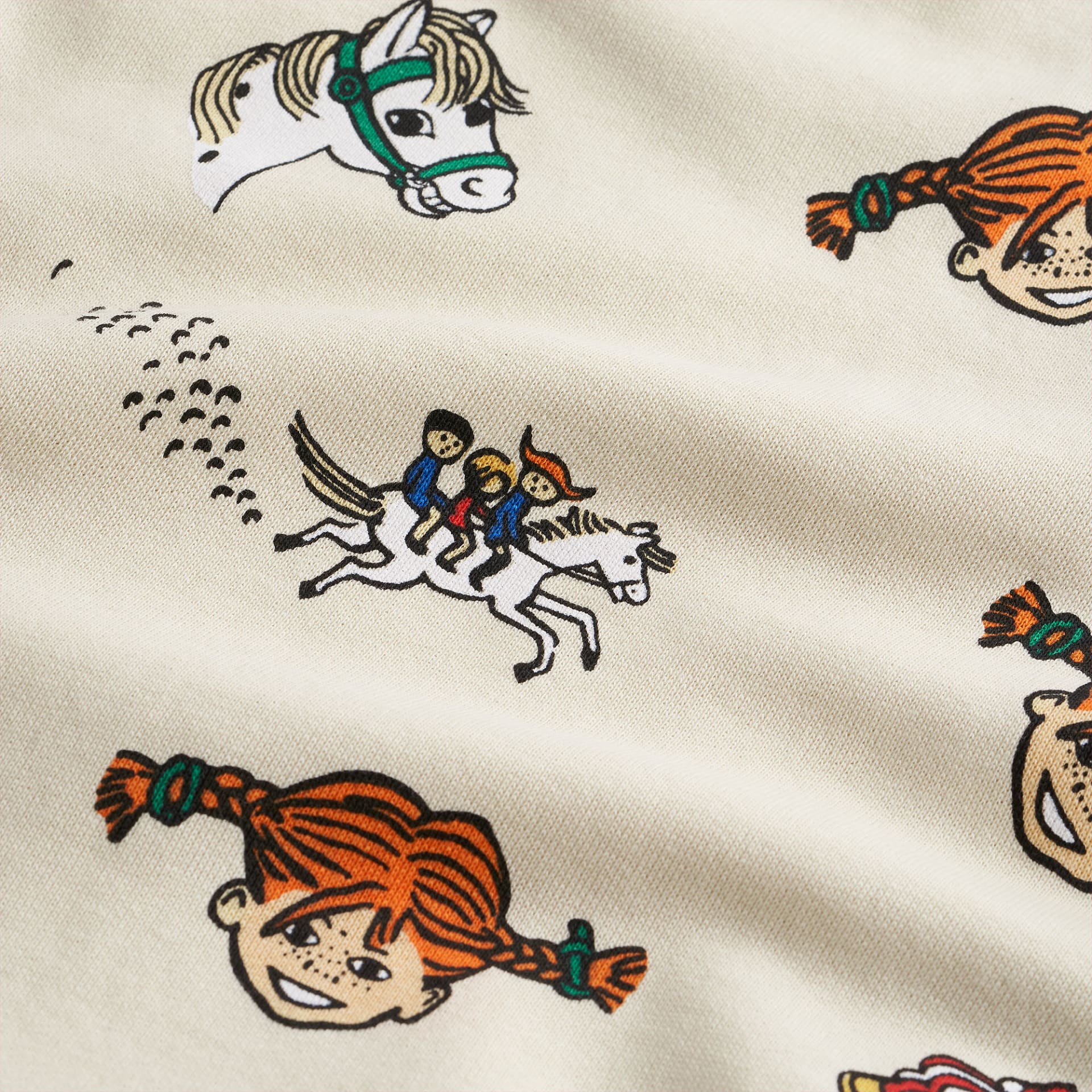 Pippi-klänning i ekologisk bomull PYSSLA Offwhite från PIPPI | Åhléns