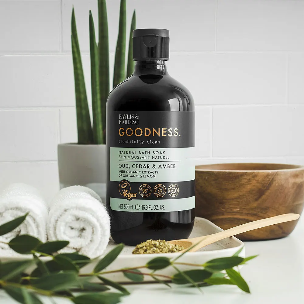 Goodness Oud, Cedar & Amber Bath Soak Oud, Cedar & Amber från Baylis & Harding | Åhléns