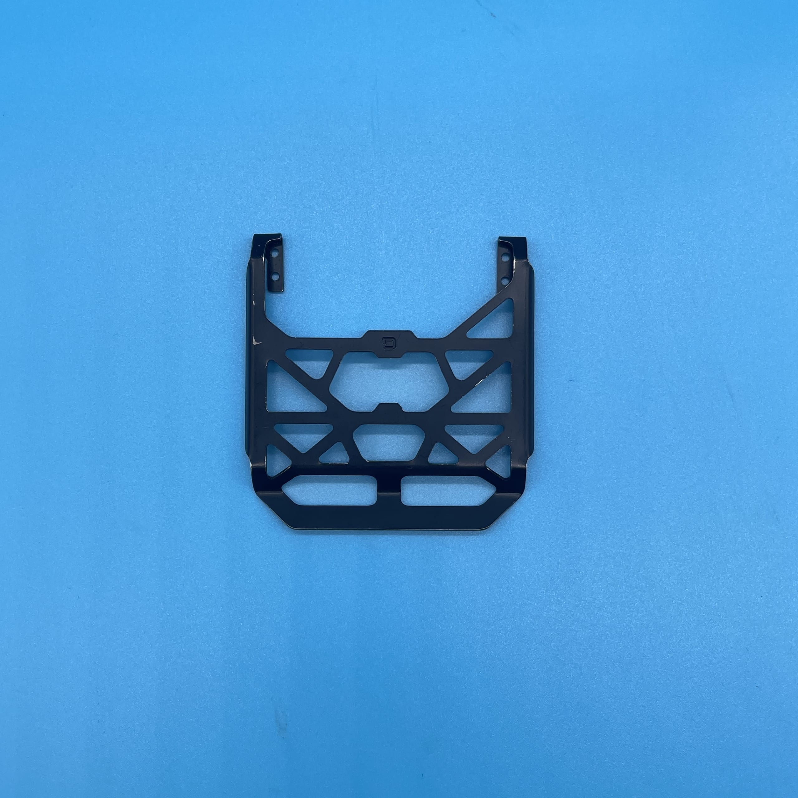M1 CHASSIS CLIP - Praxis Tactical