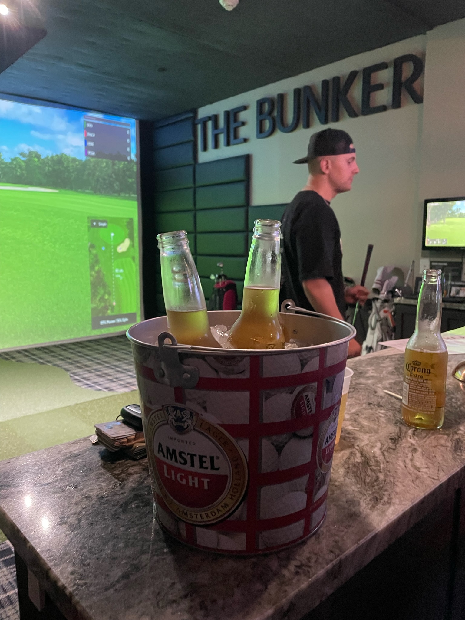 DRINKS & BOTTLE SERVICE