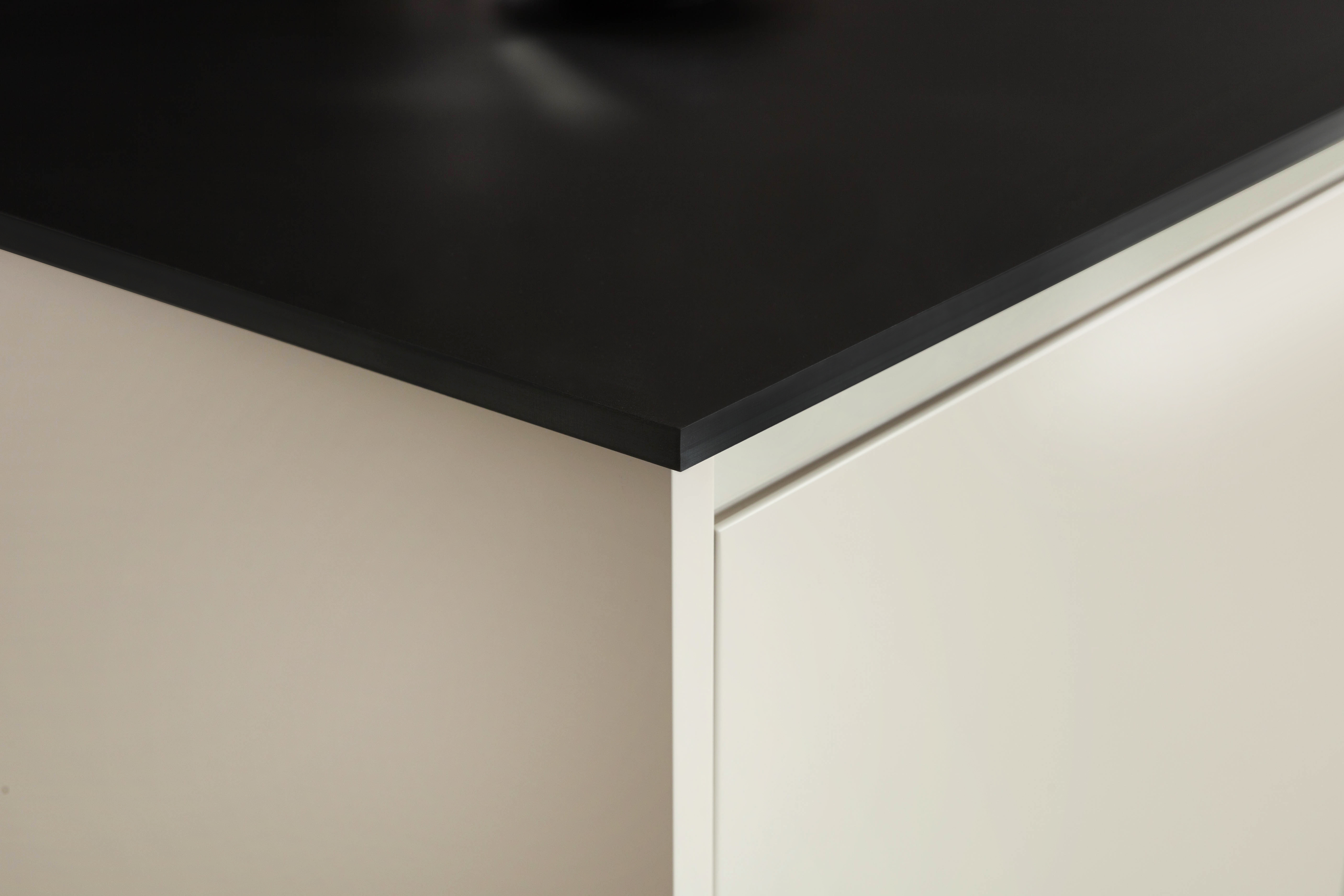 solid black worktop