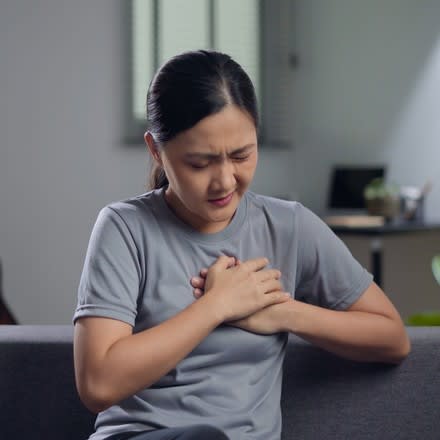 Recognizing the 10 Critical Signs Before a Heart Attack: A Guide