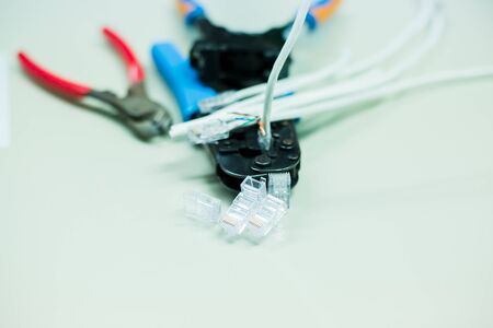 How to Choose the Right Power Cable for Robotics | Communica SA Guide