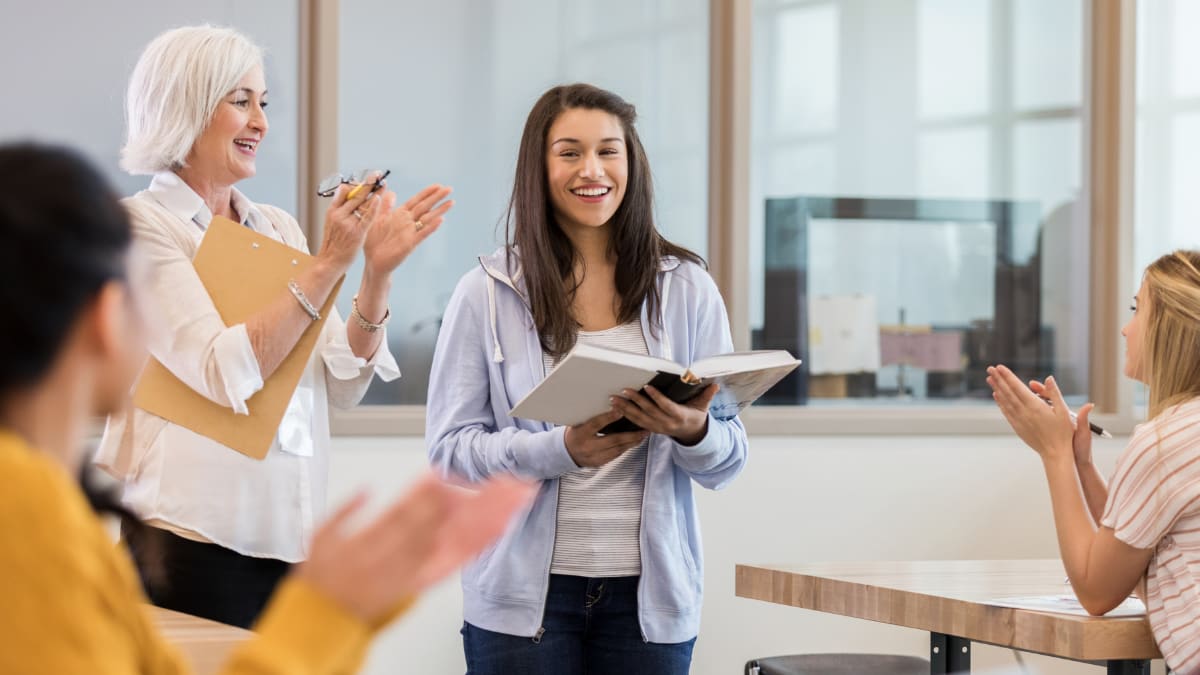 Spanish Classroom Management Tips for Teachers ⁄ Grow Spanish.com