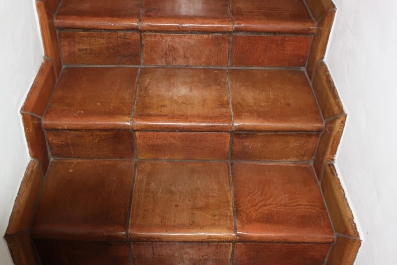 Terra Cotta stair tread and bullnose base | ICT Antico Mexico Handmade ...