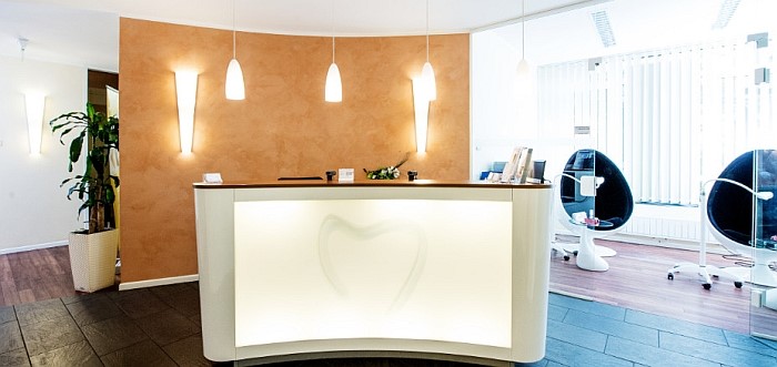 Predrag Tomovic in 60325 Frankfurt am Main Parodontologie - ärzte.de