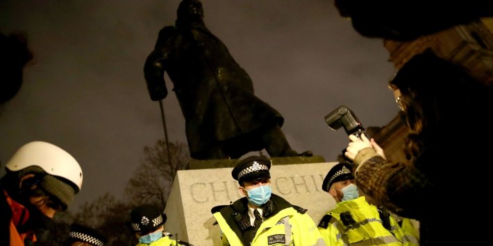 Minister: 10-Year Jail Term for Statue Damage Reflects Emotional Value