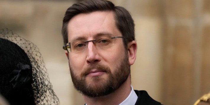 Politics Home Article | No.10 Backs Simon Case But Some Still Aren't ...