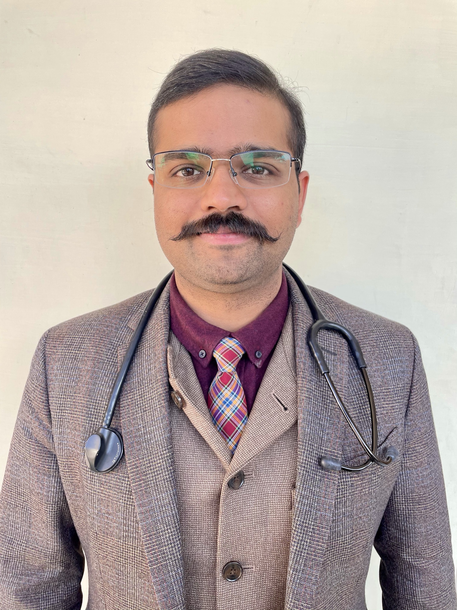 Manan Gupta: Psychiatrist in Karnal, India | TherapyRoute