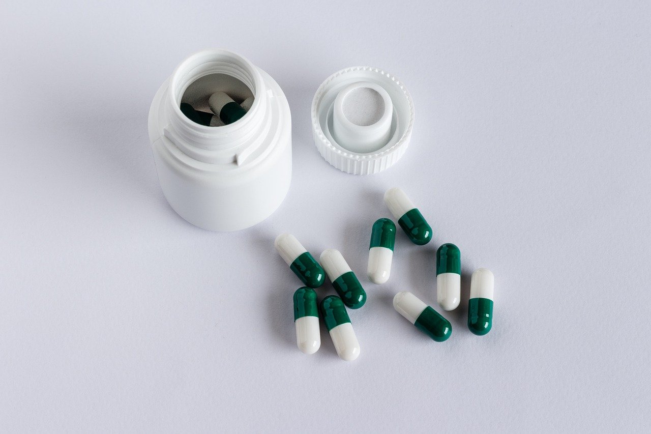 Understanding SNRIs: Benefits, Side Effects, and Key Differences from ...