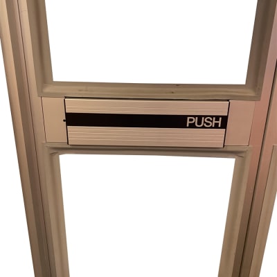 Kawneer Recessed Mount Push Bars With Concealed Vertical Rods | www ...