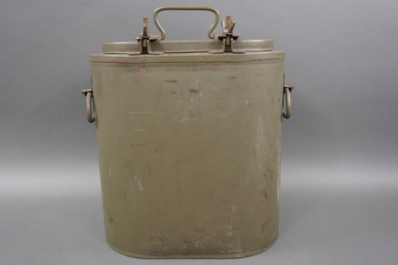 Original German WWII Late War Field Food Container (EssentrÃ¤ger)