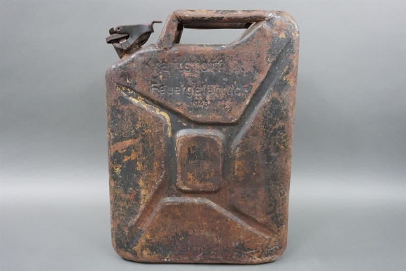 Original German WWII Kraftstoff 20 Liter Gas Canister Dated 1943